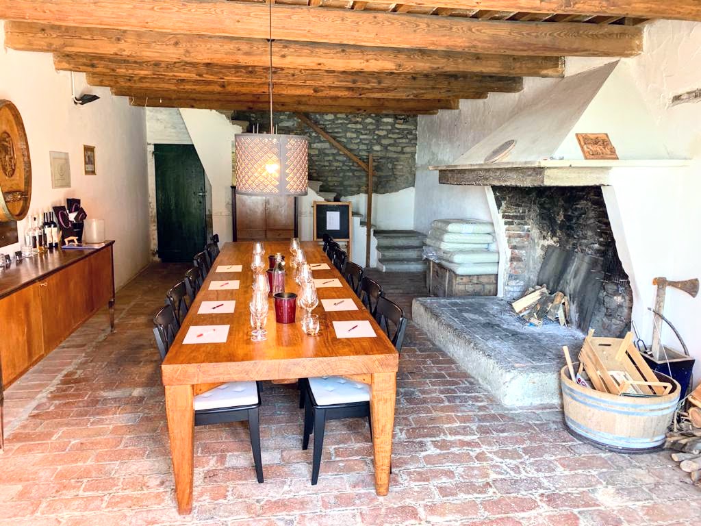 Contact Us And Taste Our Finest Products | La Collina Winery
